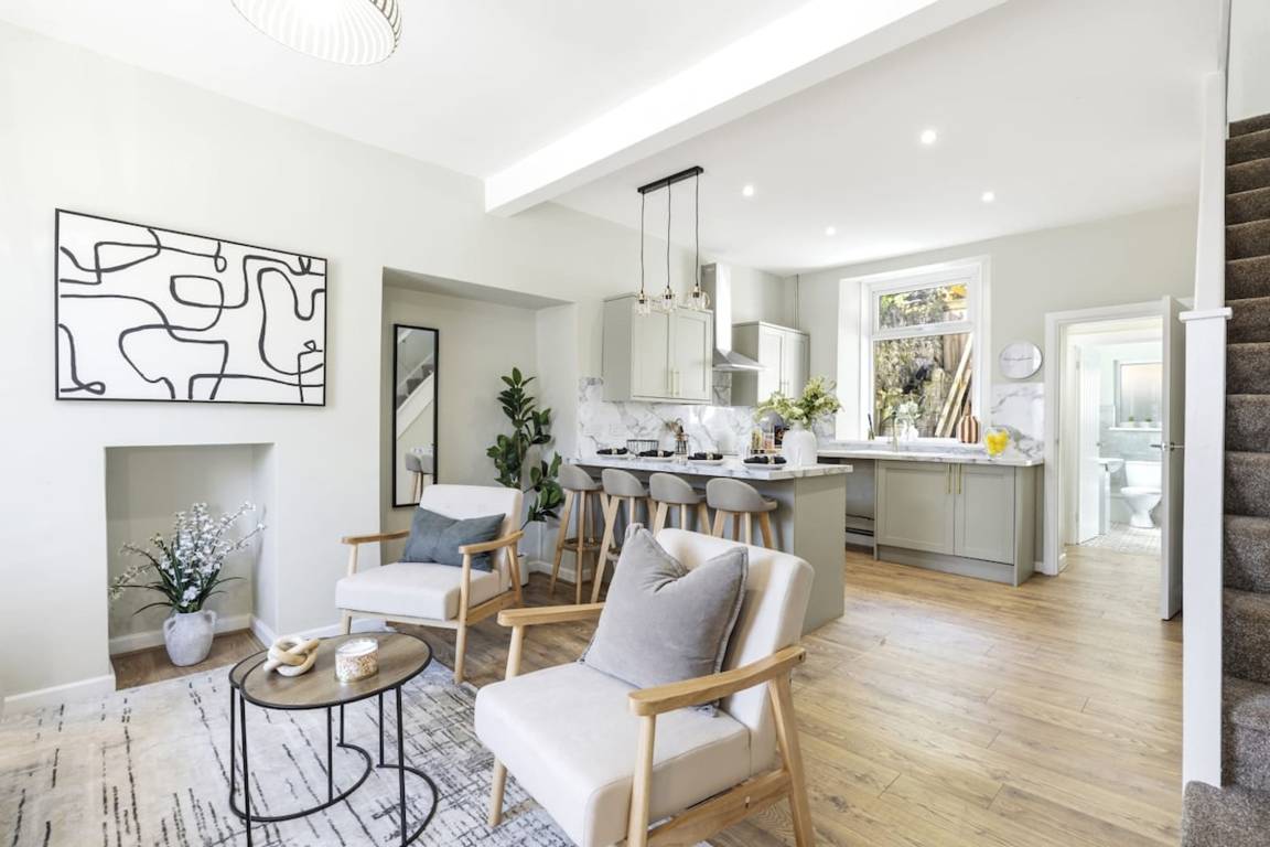 Apartment ∙ 3 Bedrooms ∙ 6 Guests - Swansea