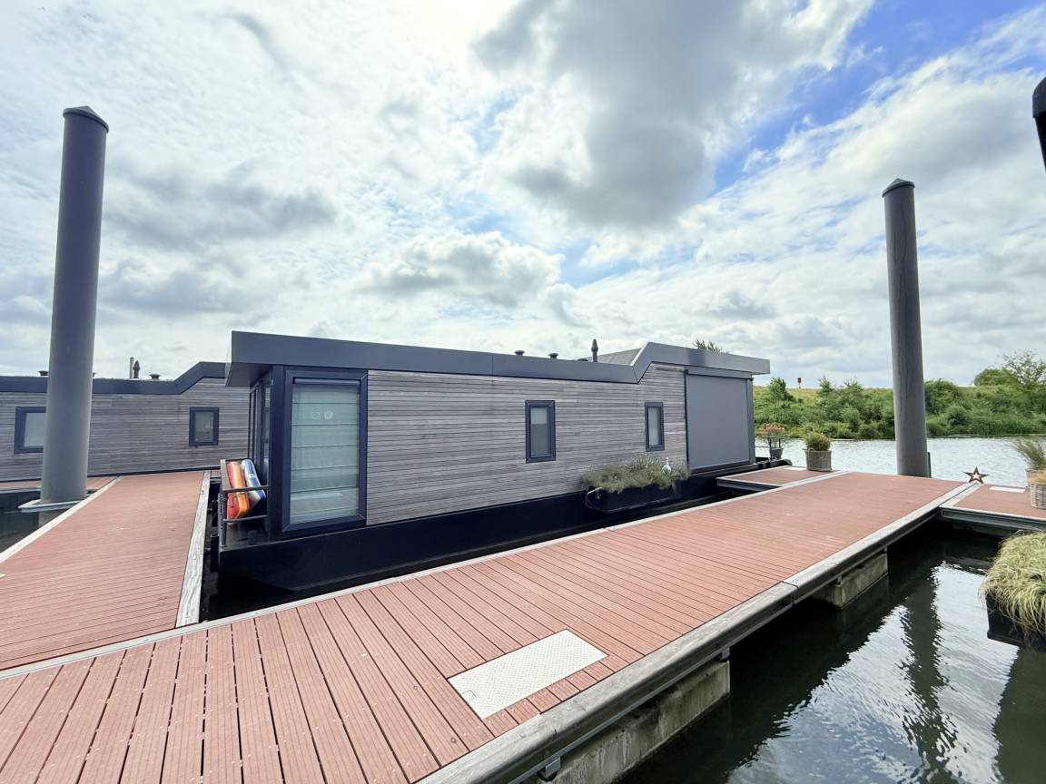 60 M² Péniche ∙ 2 Chambres ∙ 2 Personnes - Weert