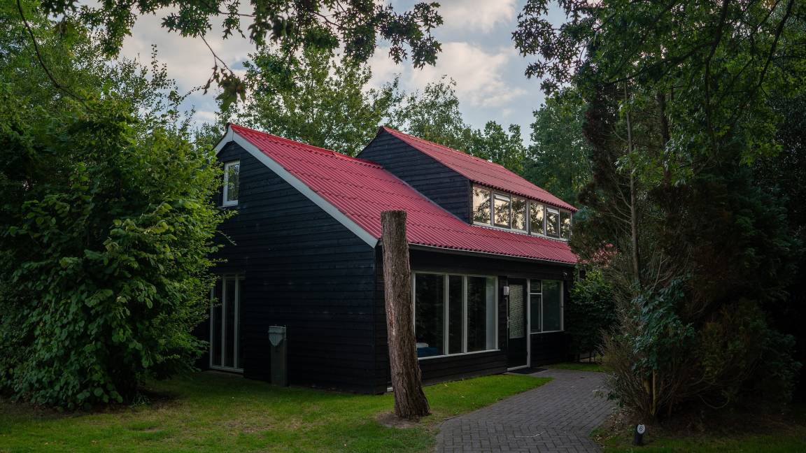 160 M² Bungalow ∙ 6 Bedrooms ∙ 12 Guests - Groningen