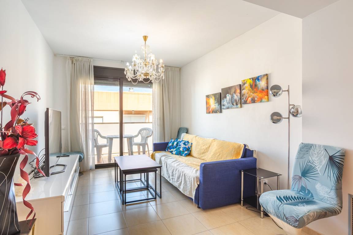 69 M² Apartamento ∙ 2 Habitaciones ∙ 6 Huéspedes - Lloret de Mar