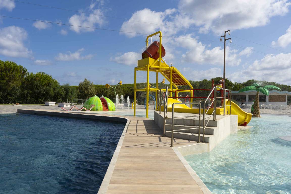 31 M² Caravan ∙ 2 Bedrooms ∙ 4 Guests - Sardinia