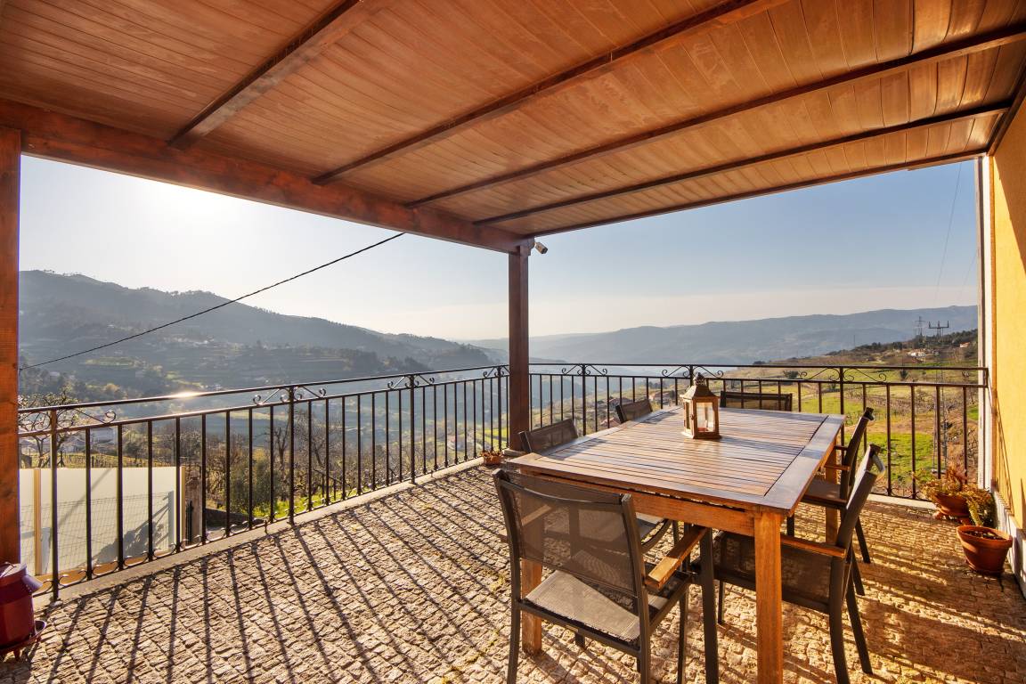 250 M² Fazenda ∙ 2 Quartos ∙ 6 Hóspedes - Lamego