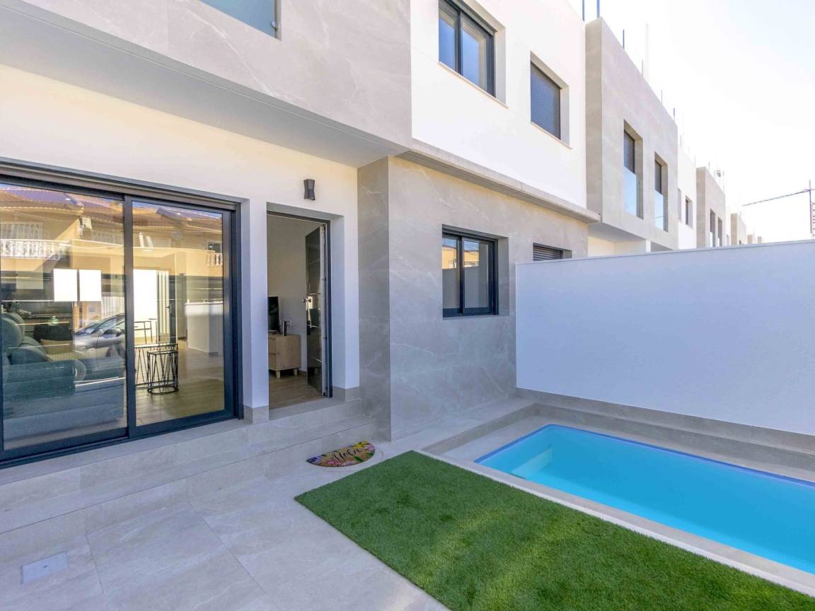 122 M² Ferienhaus ∙ 3 Schlafzimmer ∙ 6 Gäste - La Manga