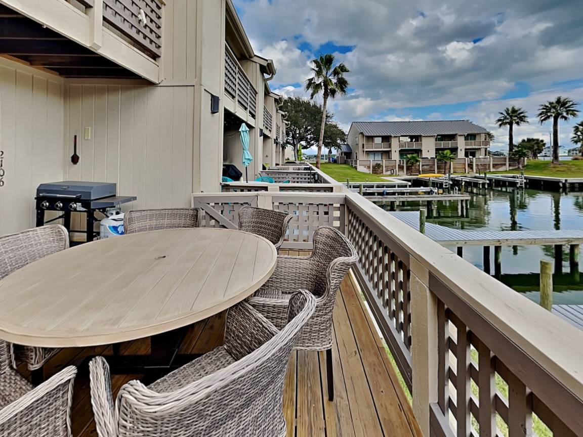 128 M² Condo ∙ 3 Bedrooms ∙ 8 Guests - Rockport, TX