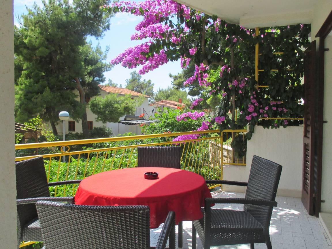 34 M² Apartment ∙ 2 Bedrooms ∙ 5 Guests - Jelsa