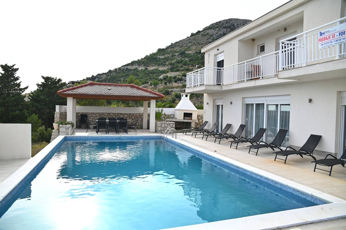 400 M² Villa ∙ 5 Chambres ∙ 12 Personnes - Cavtat