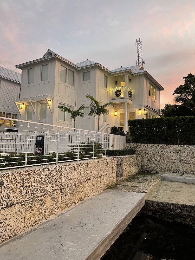 177 M² Talo ∙ 3 Makuuhuonetta ∙ 6 Vierasta - Islamorada, FL