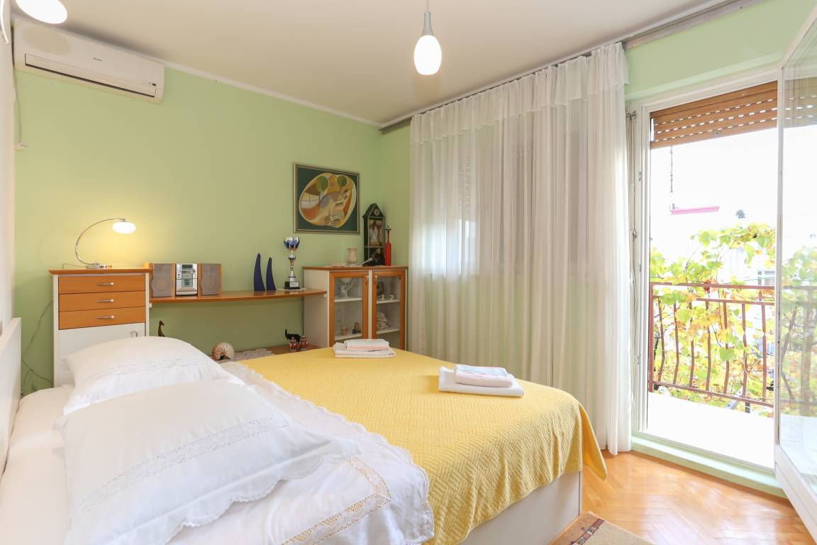 86 M² Ferienwohnung ∙ 3 Schlafzimmer ∙ 6 Gäste - Trogir