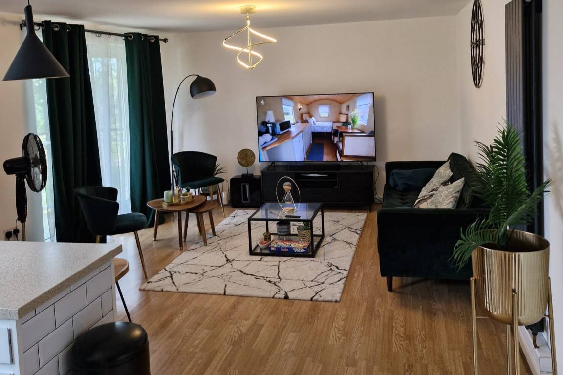 90 M² Appartement ∙ 2 Chambres ∙ 5 Personnes - Thurrock