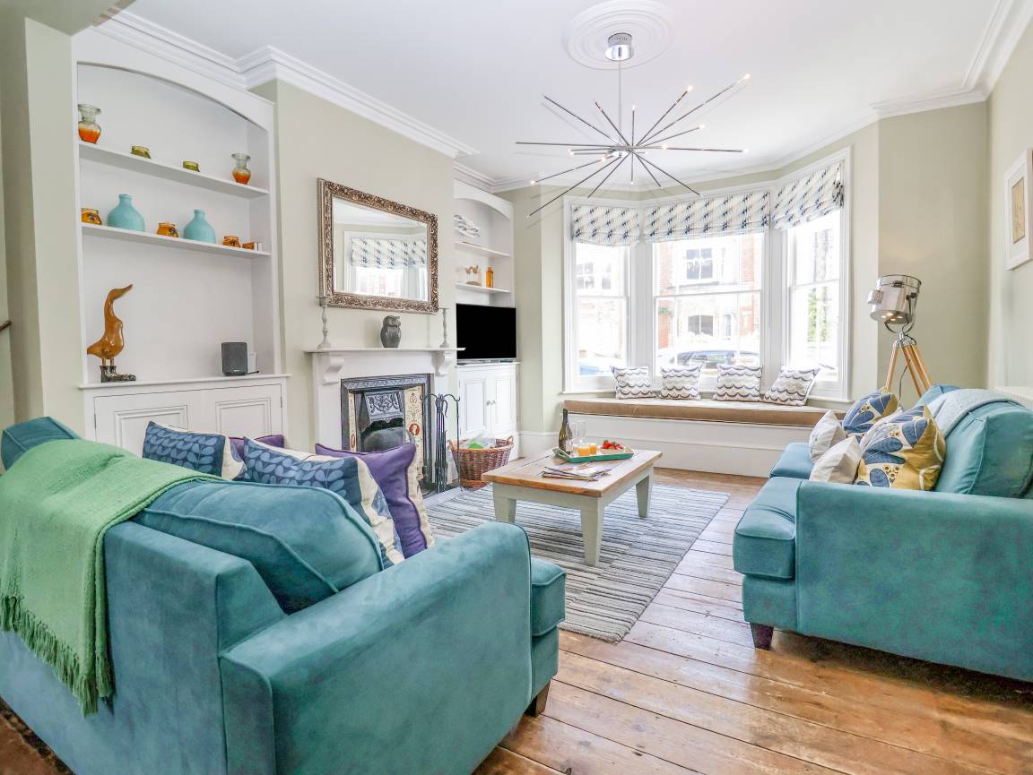 Cottage ∙ 4 Bedrooms ∙ 8 Guests - Southwold
