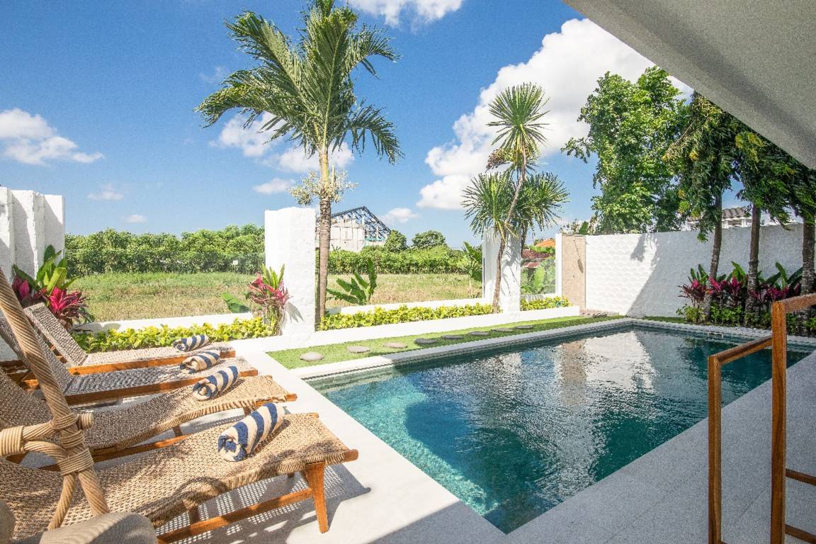 300 M² Apartment ∙ 4 Bedrooms ∙ 11 Guests - Seminyak