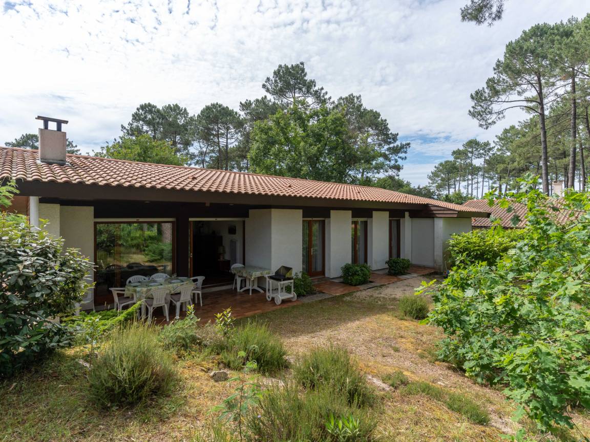 100 M² Ferienhaus ∙ 3 Schlafzimmer ∙ 6 Gäste - Biscarrosse