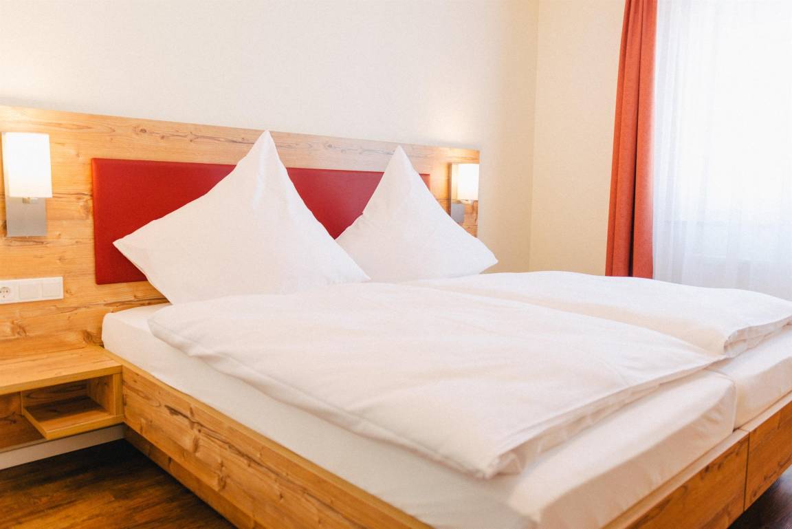 16 M² Hotel ∙ 1 Guest - Hennef