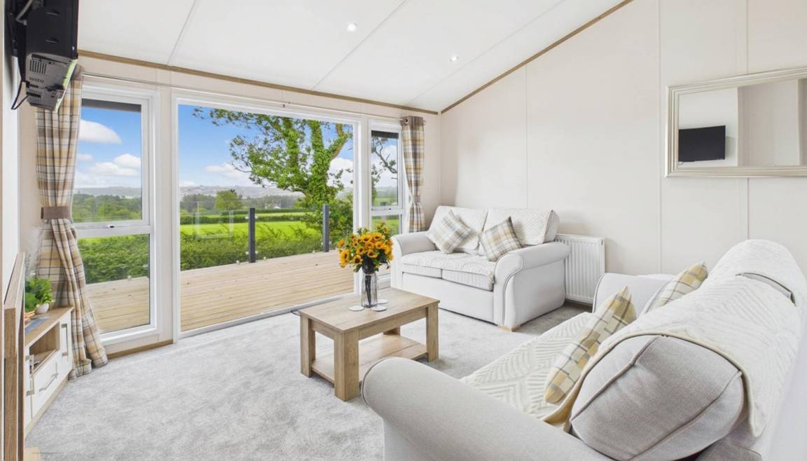 65 M² Chalet ∙ 2 Bedrooms ∙ 4 Guests - Tenby