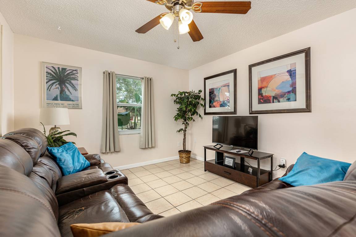 73 M² Apartment ∙ 2 Bedrooms ∙ 4 Guests - Tarpon Springs, FL