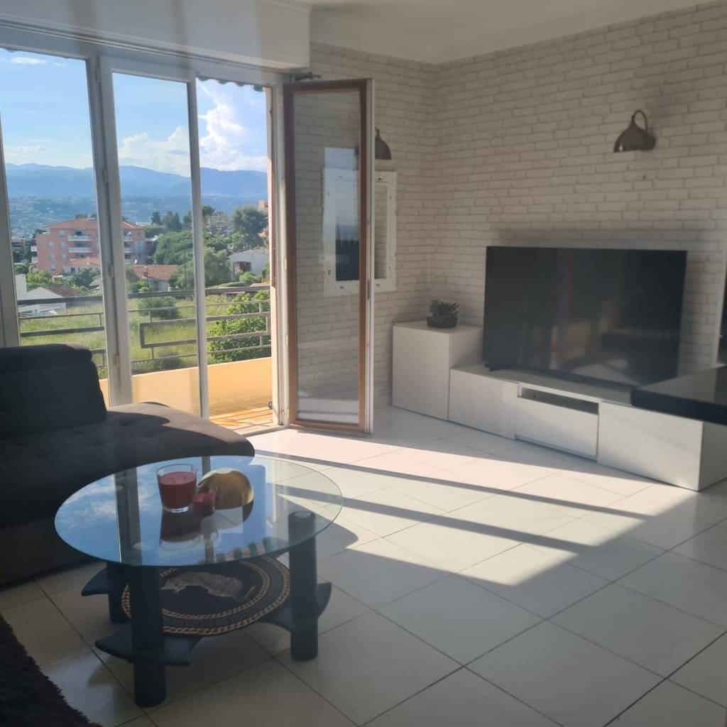64 M² Apartamento ∙ 2 Habitaciones ∙ 4 Huéspedes - Niza