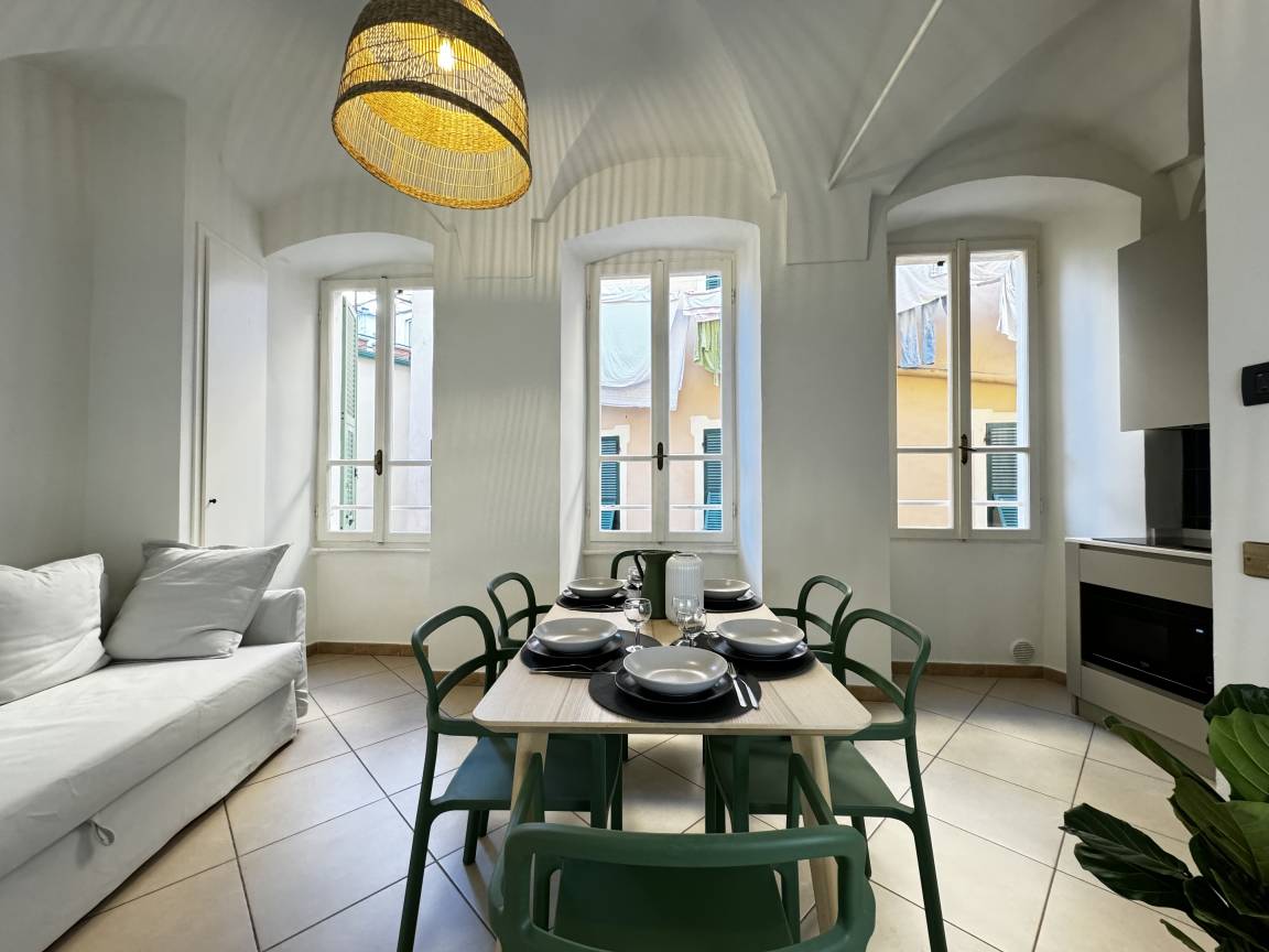 95 M² Apartment ∙ 2 Bedrooms ∙ 8 Guests - Ventimiglia