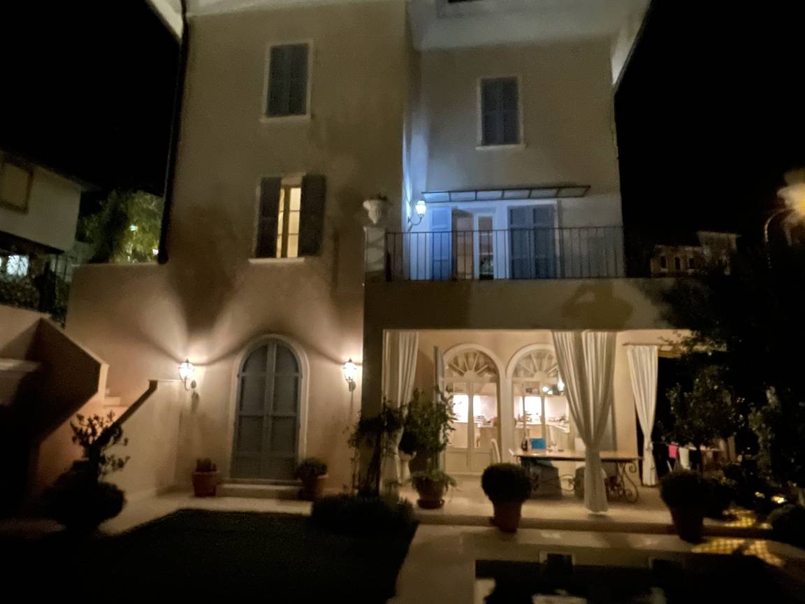 270 M² Villa ∙ 4 Bedrooms ∙ 7 Guests - Gardone Riviera