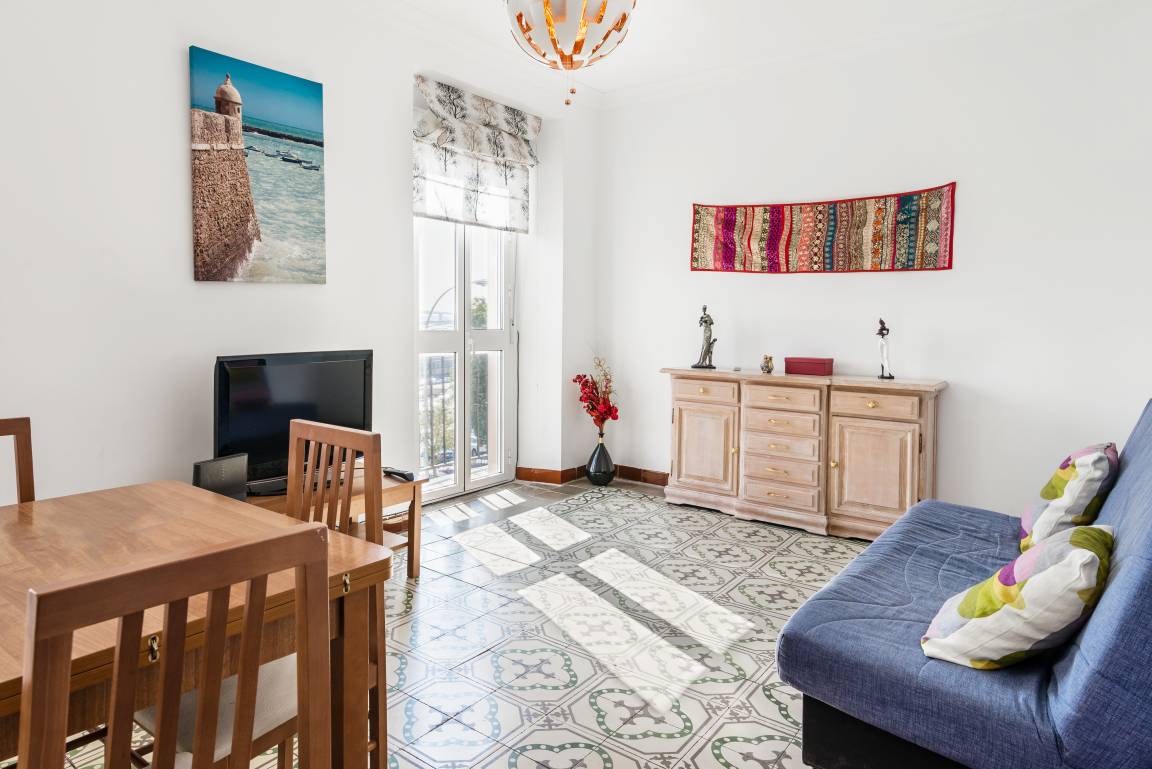 120 M² Apartment ∙ 3 Bedrooms ∙ 8 Guests - Cádiz