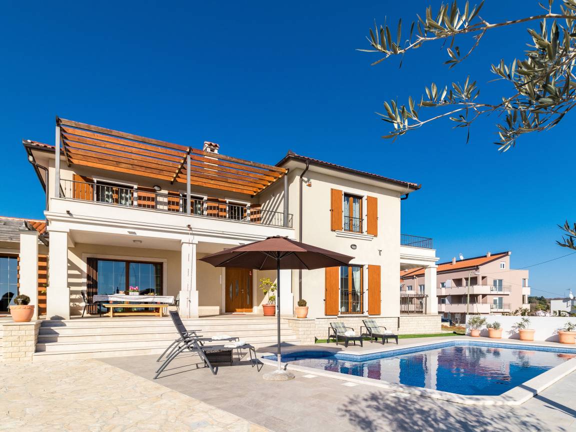 1050 M² Villa ∙ 3 Habitaciones ∙ 6 Huéspedes - Medulin