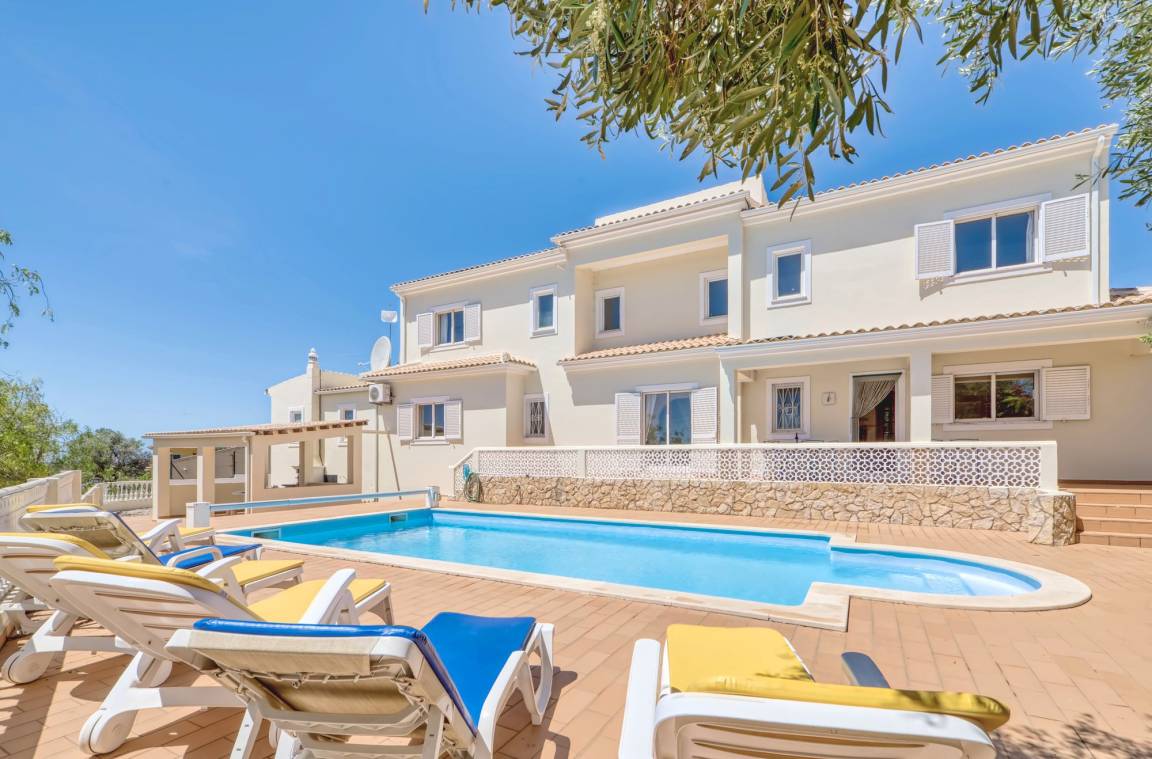 150 M² Villa ∙ 5 Bedrooms ∙ 10 Guests - Silves