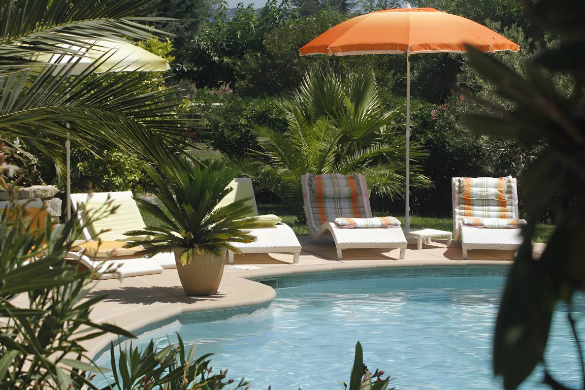 30 M² Studio ∙ 3 Personnes - Saint-Tropez