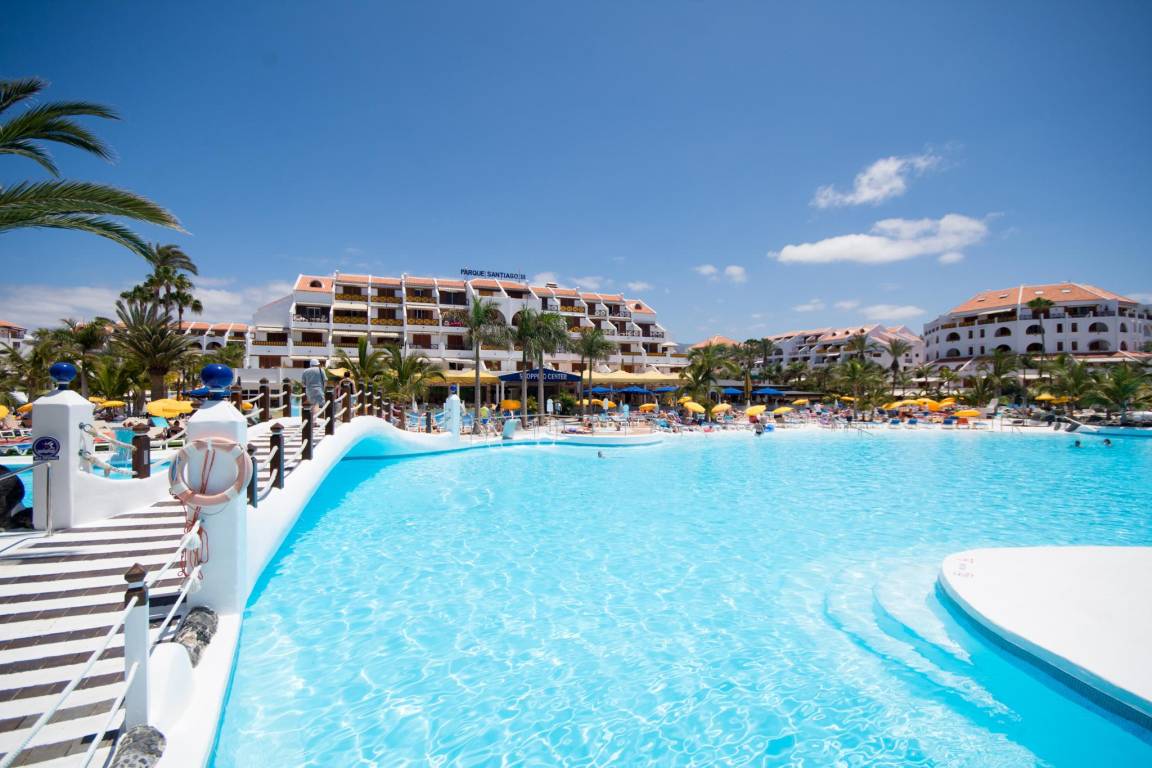 Villa ∙ 4 Bedrooms ∙ 8 Guests - Playa de las Américas