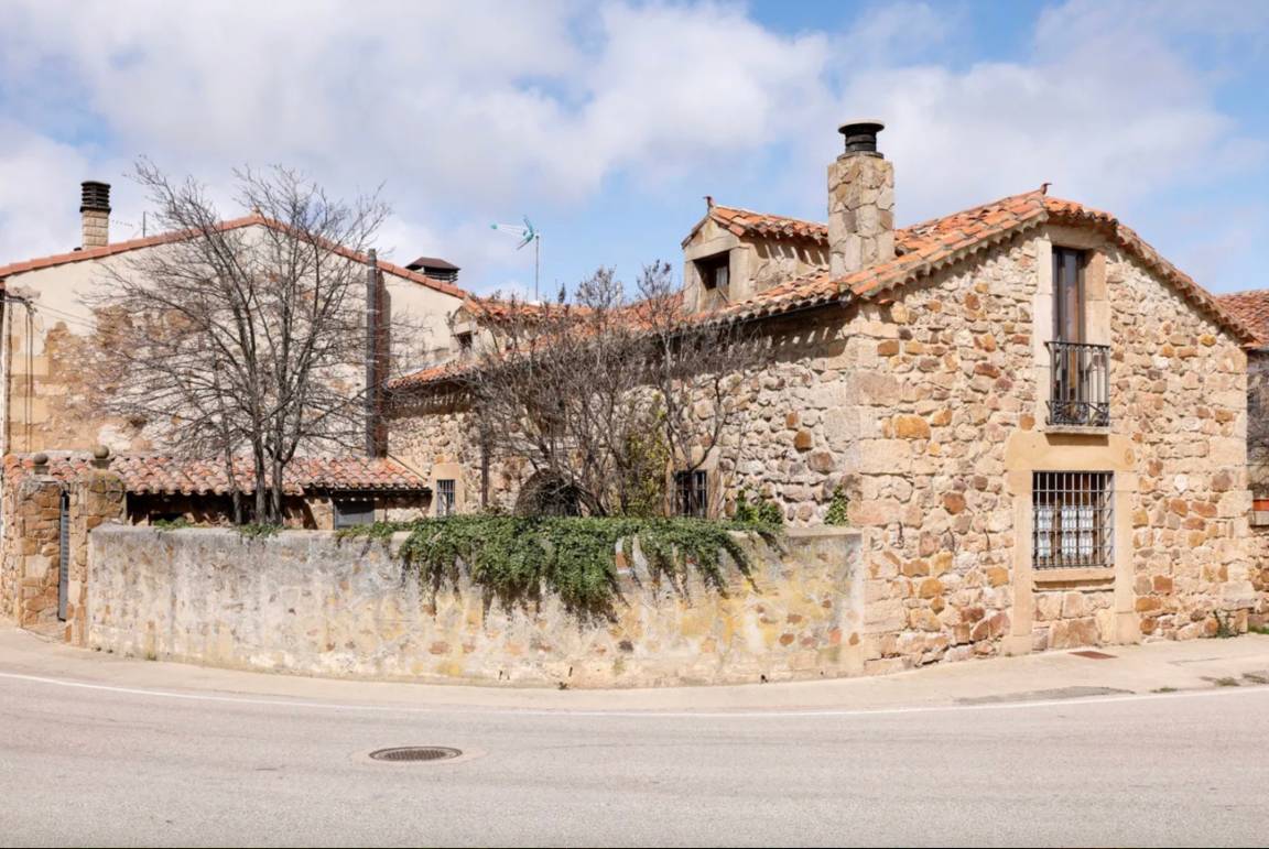 120 M² Casa ∙ 3 Habitaciones ∙ 7 Huéspedes - Soria