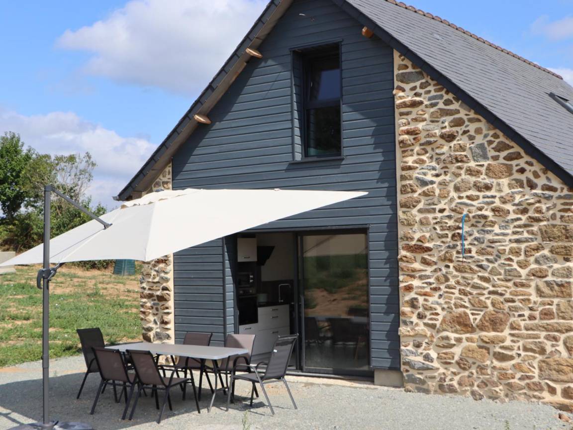 90 M² Casa Rural ∙ 3 Habitaciones ∙ 6 Huéspedes - Orne