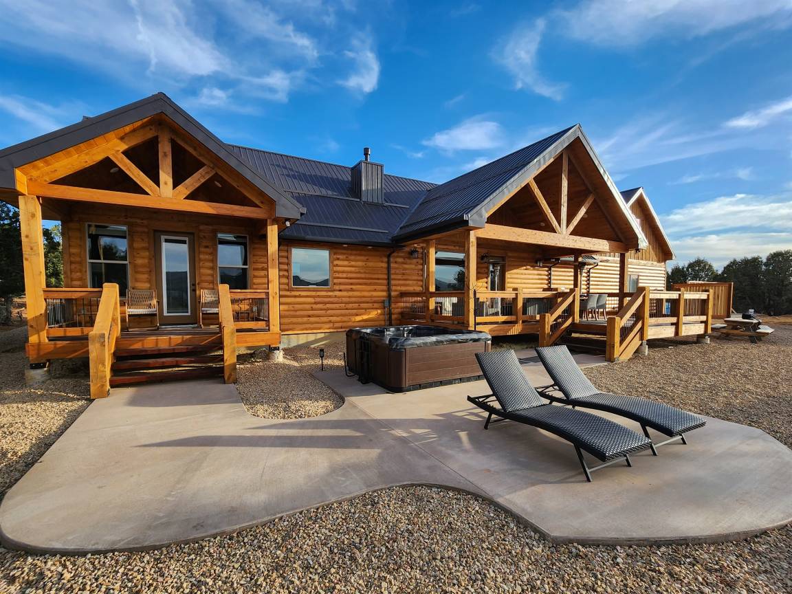 242 M² House ∙ 4 Bedrooms ∙ 12 Guests - Orderville, UT