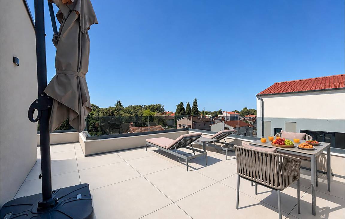 230 M² Apartment ∙ 3 Bedrooms ∙ 9 Guests - Rovinj