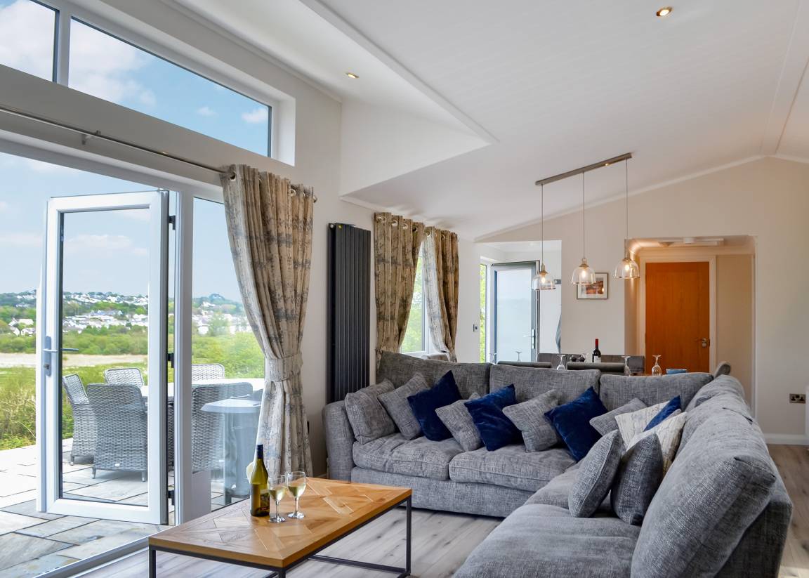 Chalet ∙ 4 Bedrooms ∙ 8 Guests - Tenby