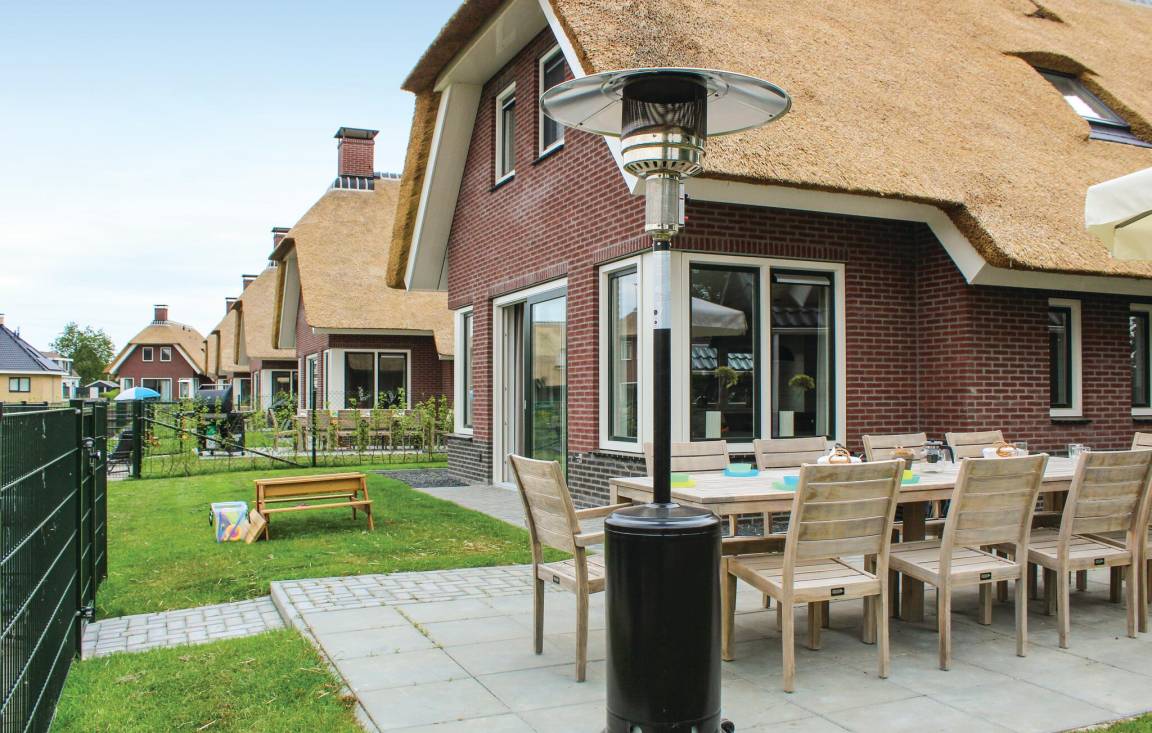 200 M² Huis ∙ 5 Slaapkamers ∙ 10 Gasten - Joure