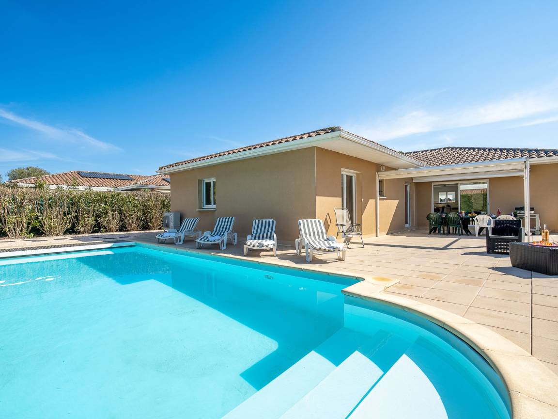 140 M² Maison De Vacances ∙ 4 Chambres ∙ 8 Personnes - Canet-en-Roussillon