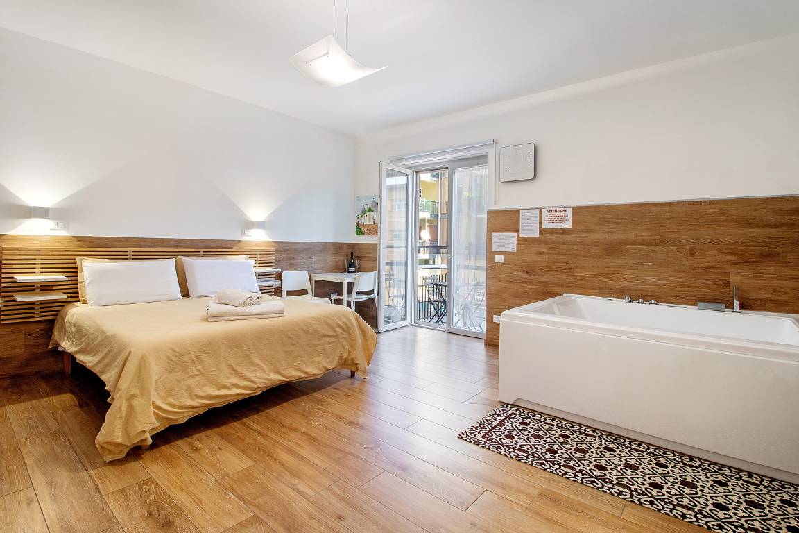 50 M² Apartment ∙ 1 Bedroom ∙ 2 Guests - Бари