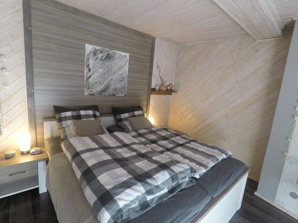 Ferienwohnung ∙ 2 Schlafzimmer ∙ 4 Gäste - Kirchenlamitz