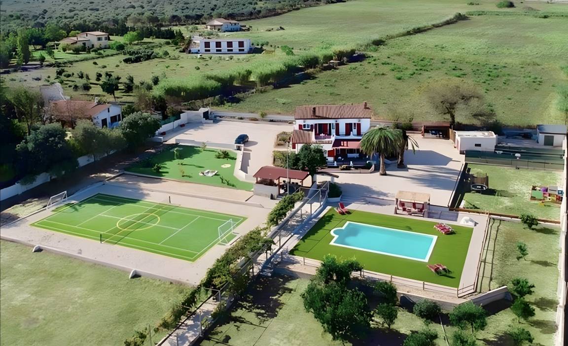 240 M² Villa ∙ 5 Chambres ∙ 10 Personnes - Sassari