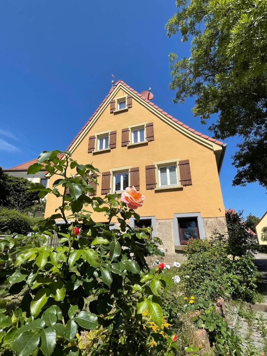 60 M² Ferienwohnung ∙ 1 Schlafzimmer ∙ 3 Gäste - Crailsheim
