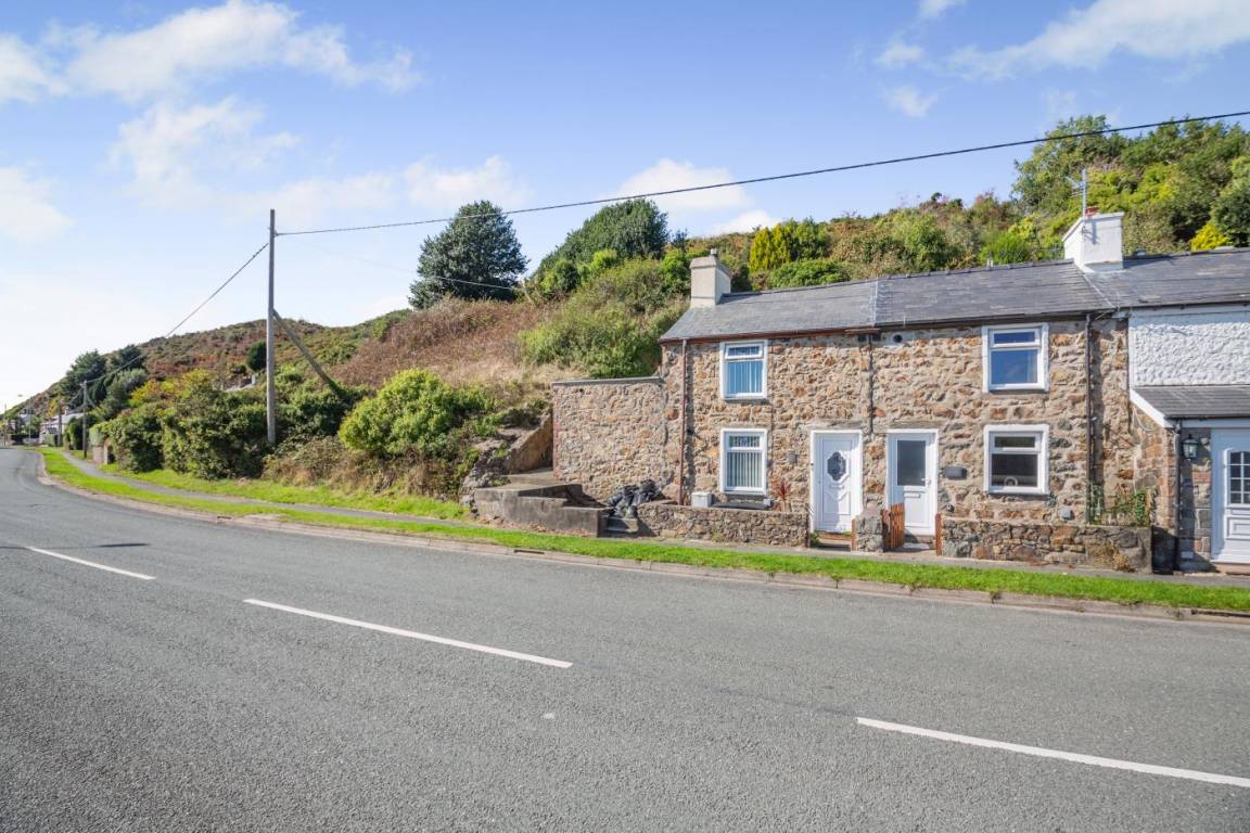 Cottage ∙ 2 Bedrooms ∙ 4 Guests - Pwllheli