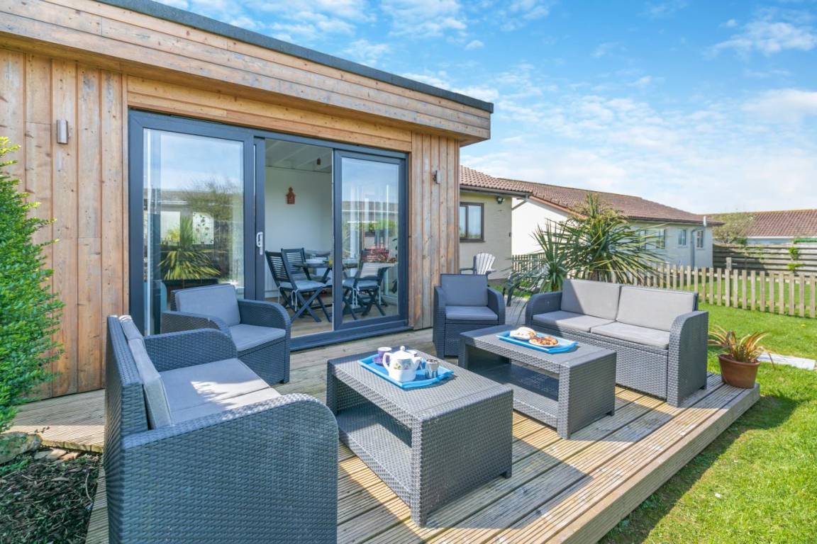 House ∙ 2 Bedrooms ∙ 5 Guests - Constantine Bay