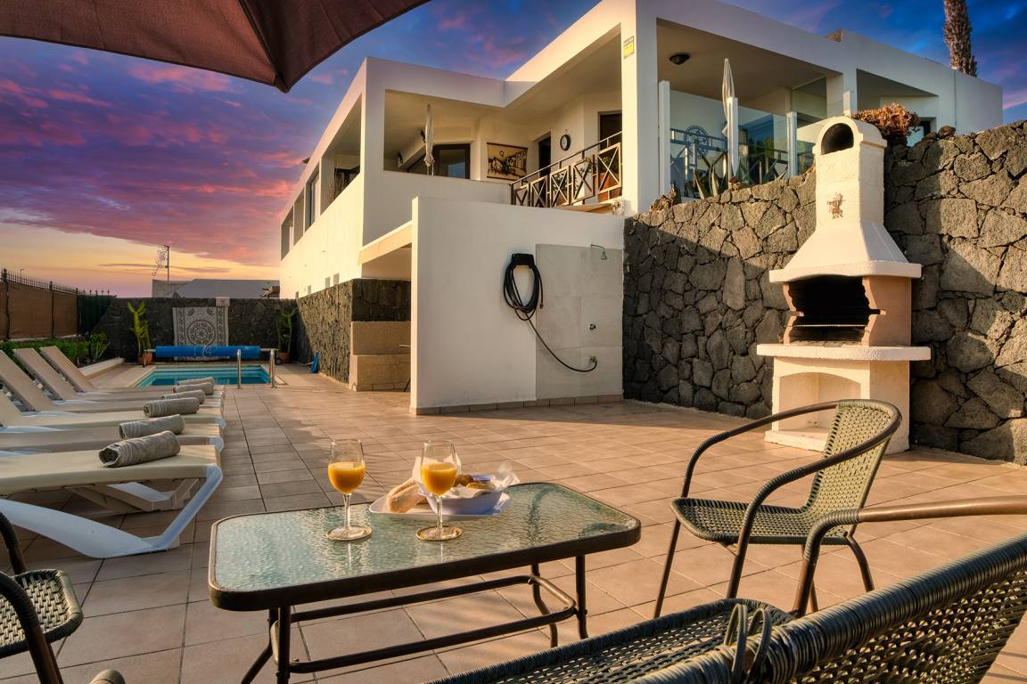 100 M² House ∙ 3 Bedrooms ∙ 6 Guests - Playa Blanca