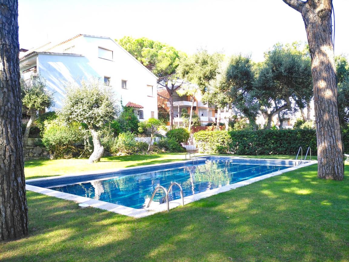 125 M² Villa ∙ 4 Bedrooms ∙ 8 Guests - Palafrugell