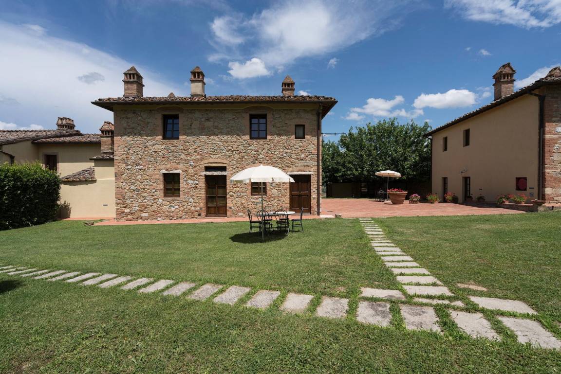 62 M² Apartamento ∙ 2 Habitaciones ∙ 4 Huéspedes - San Gimignano