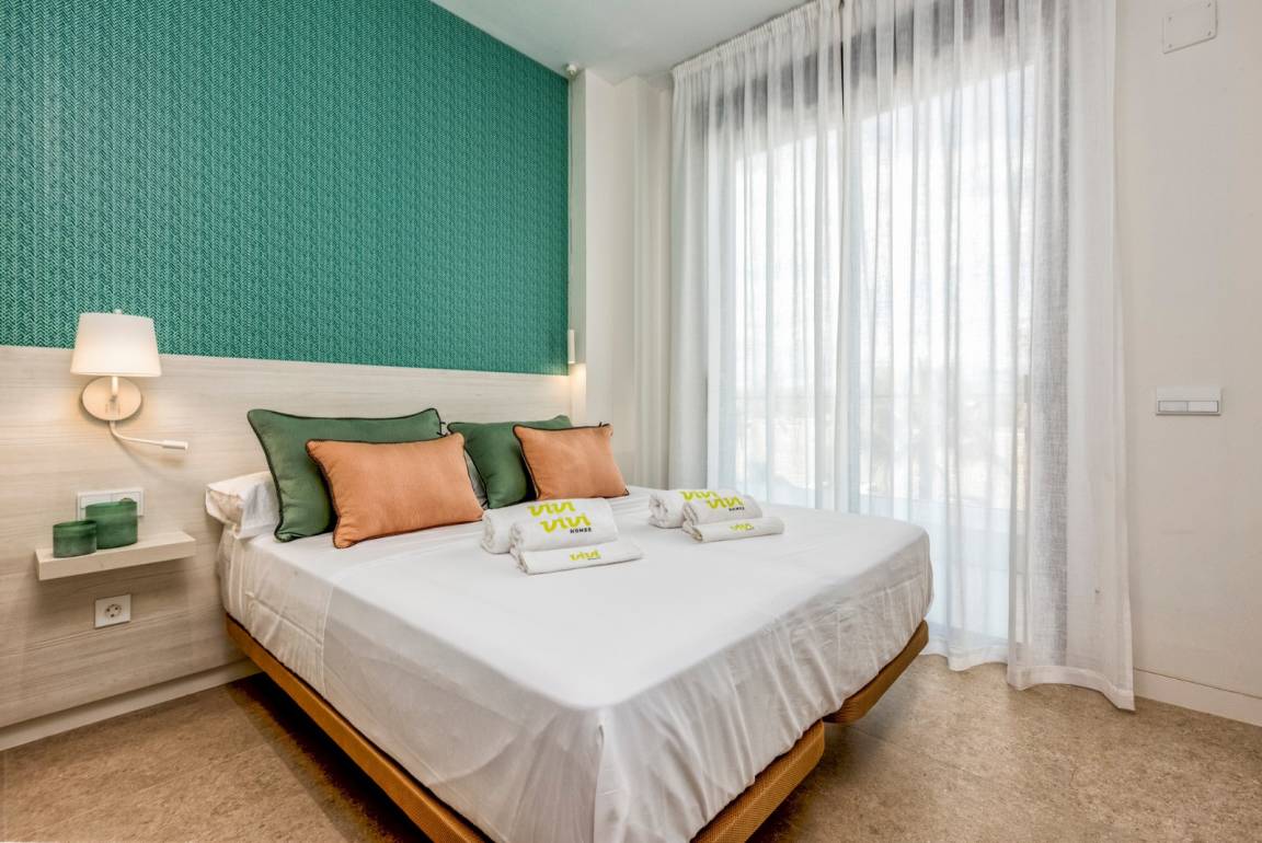 100 M² Apartamento ∙ 2 Habitaciones ∙ 4 Huéspedes - Torremolinos