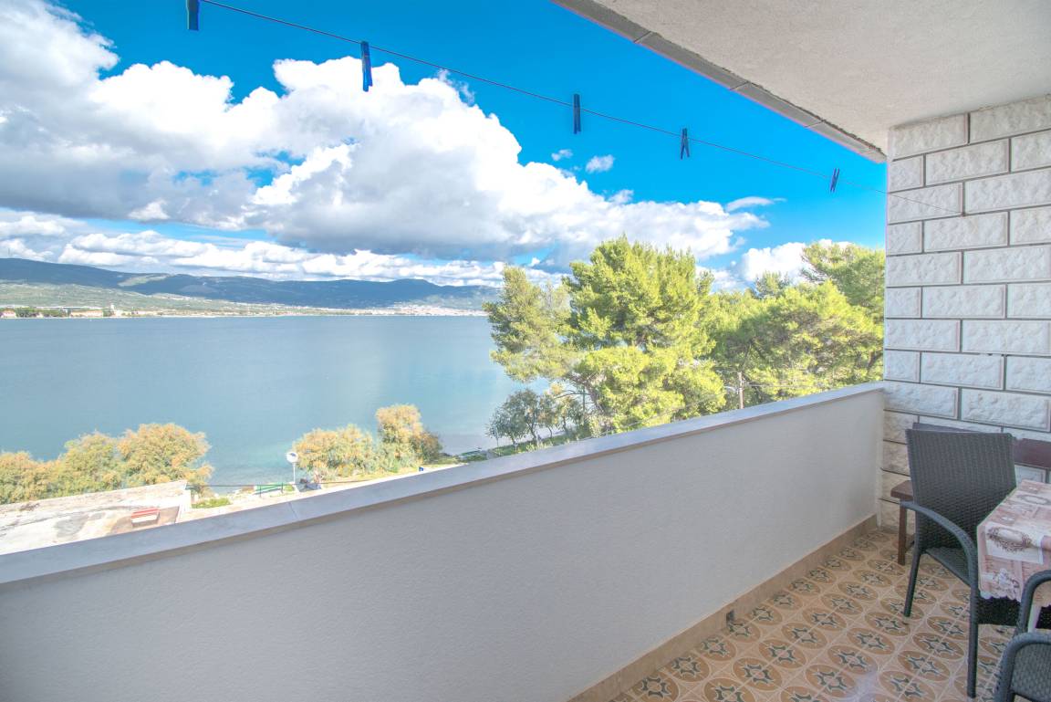 50 M² Ferienwohnung ∙ 2 Schlafzimmer ∙ 4 Gäste - Arbanija