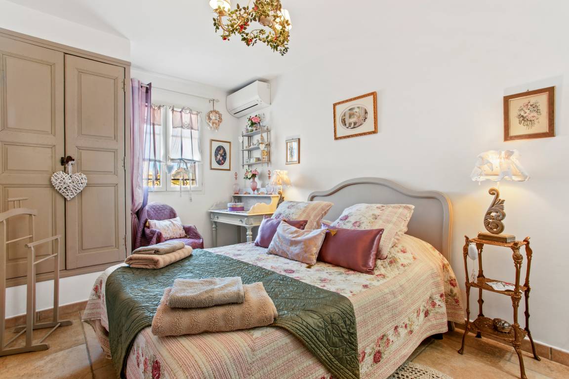 12 M² Bed And Breakfast ∙ 1 Bedroom ∙ 2 Guests - Sainte-Maxime