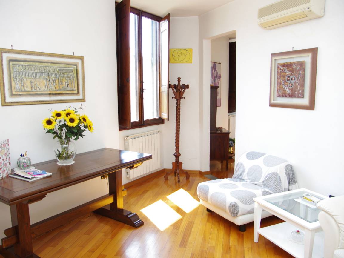 95 M² Apartment ∙ 1 Bedroom ∙ 4 Guests - Florence