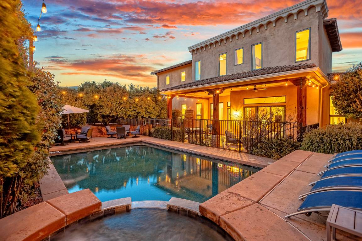 429 M² House ∙ 7 Bedrooms ∙ 20 Guests - Sedona, AZ