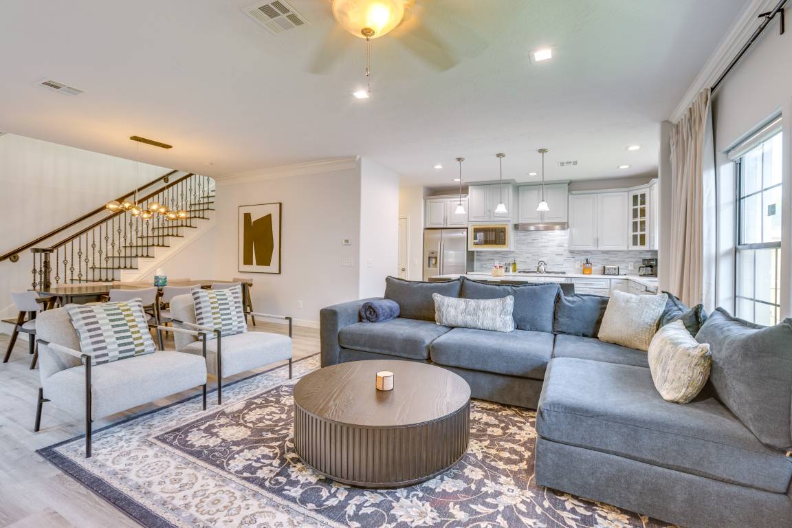 232 M² Apartment ∙ 3 Bedrooms ∙ 10 Guests - Gulfton - Houston