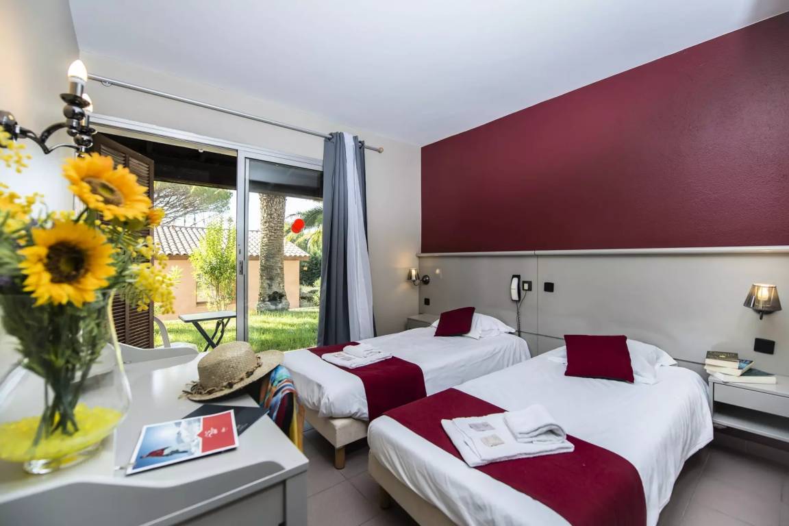 19 M² Hotel ∙ 1 Schlafzimmer ∙ 2 Gäste - Fréjus
